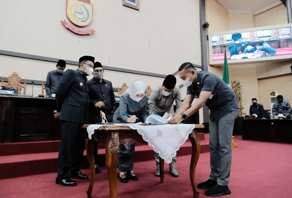 DPRD Makassar dan Pemkot Sepakati KUA PPAS APBD 2022 - BN Nasional
