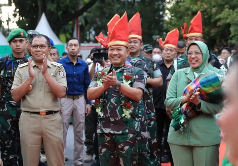 KSAD Jenderal TNI dr. Dudung Abdurachman Puji Kinerja dan Program Wali Kota Danny Bersinergi ...