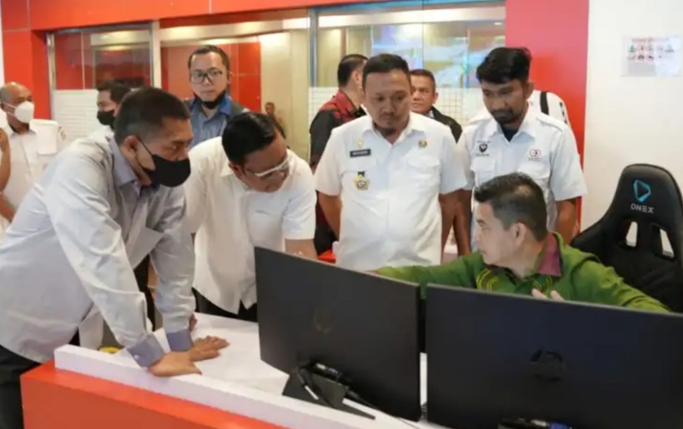 Polda Jabar Siap Adopsi Keunggulan Command Center Pemkot Makassar - BN ...