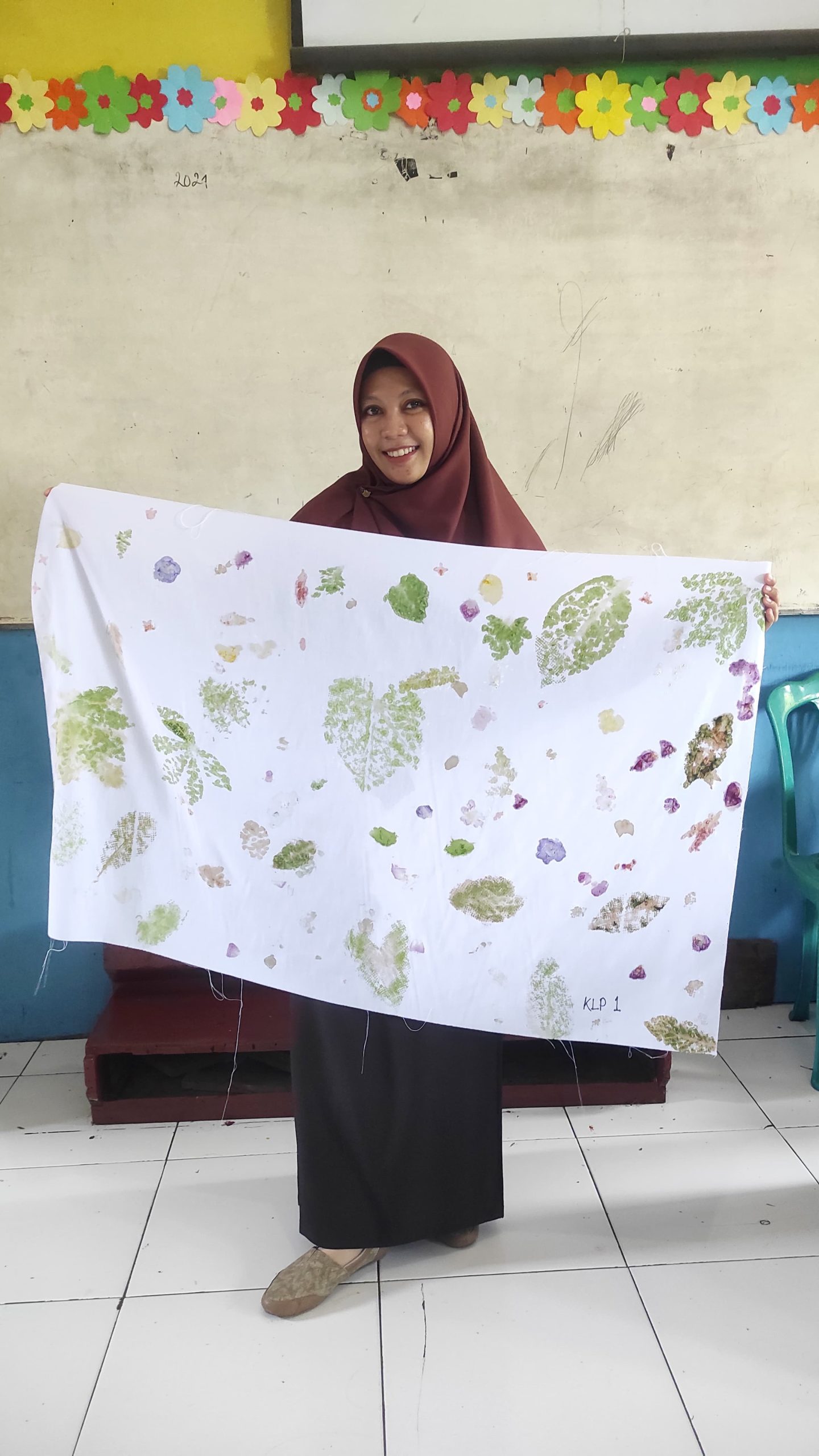 Terapkan P5 , UPT SPF SDI Unggulan Toddopul Ajak Siswa Buat Batik ...