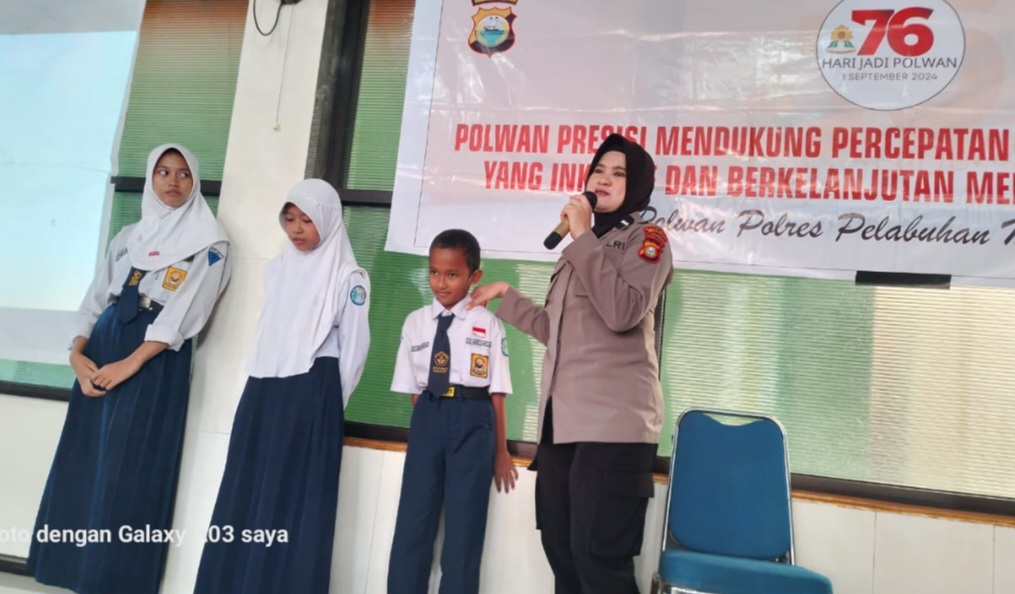 Hari Jadi Ke-76 Polwan RI Tahun 2024, UPT SPF SMPN 50 Makassar, Gelar Kegiatan Penyuluhan Goes ...