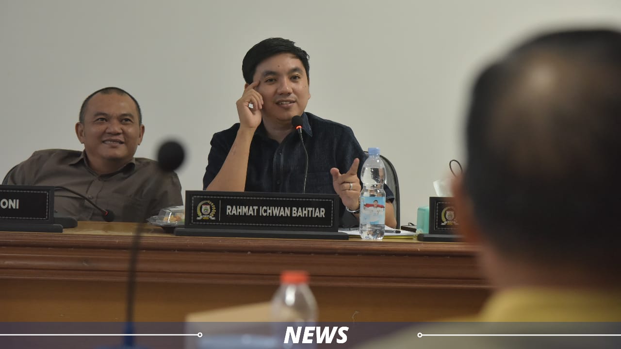 Komisi III DPRD Sulbar Gelar Rapat Evaluasi APBD 2024 dan Rencana Kerja 2025 Bersama OPD Mitra ...