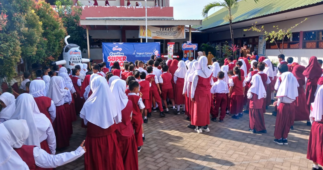 Sosialisasi Cimony dan Program "Cemilan Super Moo Goes to School ...